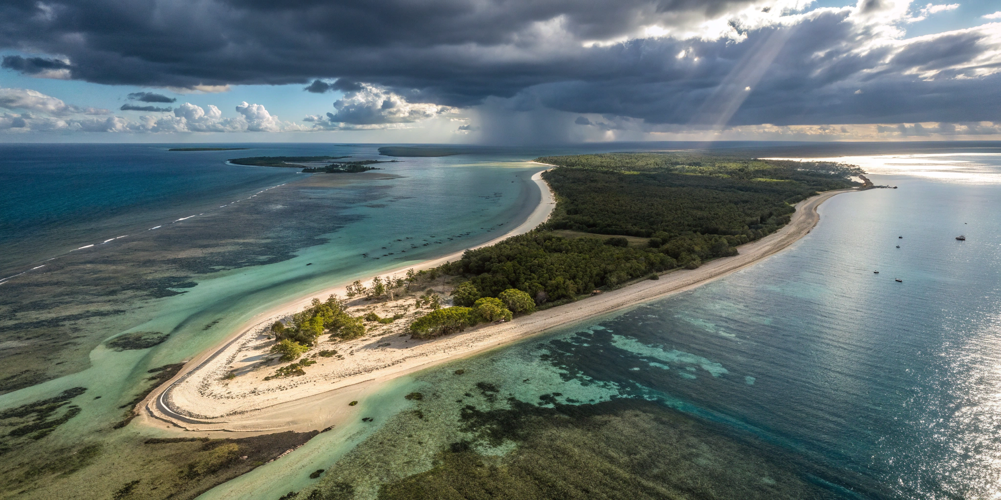Tombolo Sainte-Marie : Un spectacle naturel unique